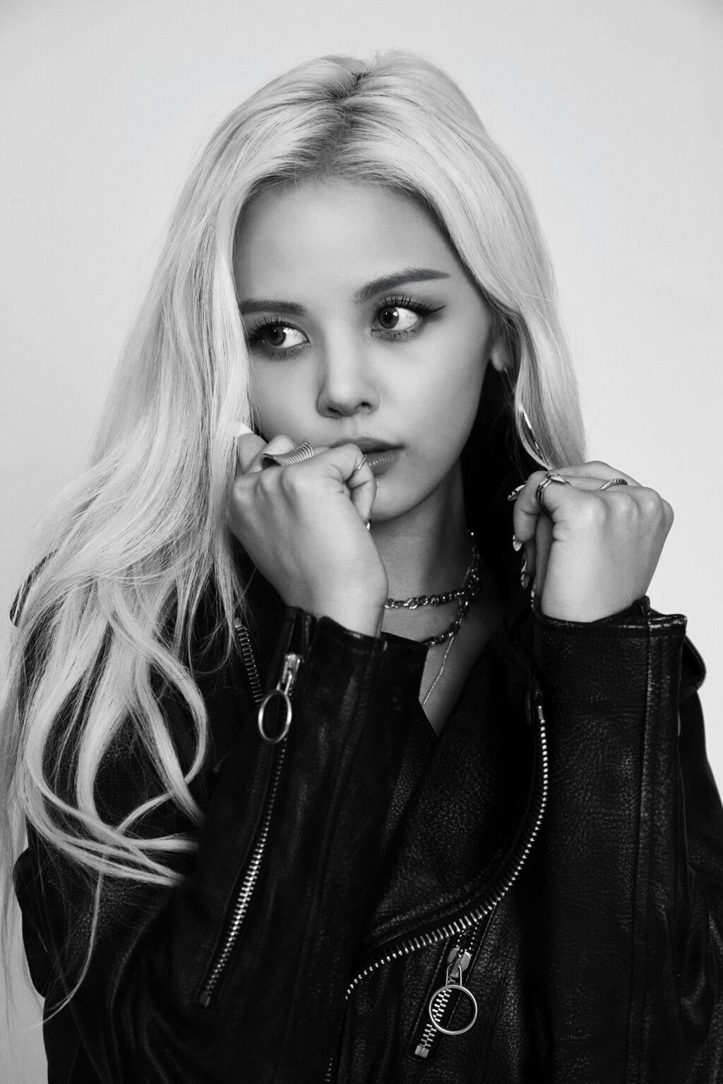 [NEWS] SORN releases new single “Nirvana Girl” - The Seoul Story