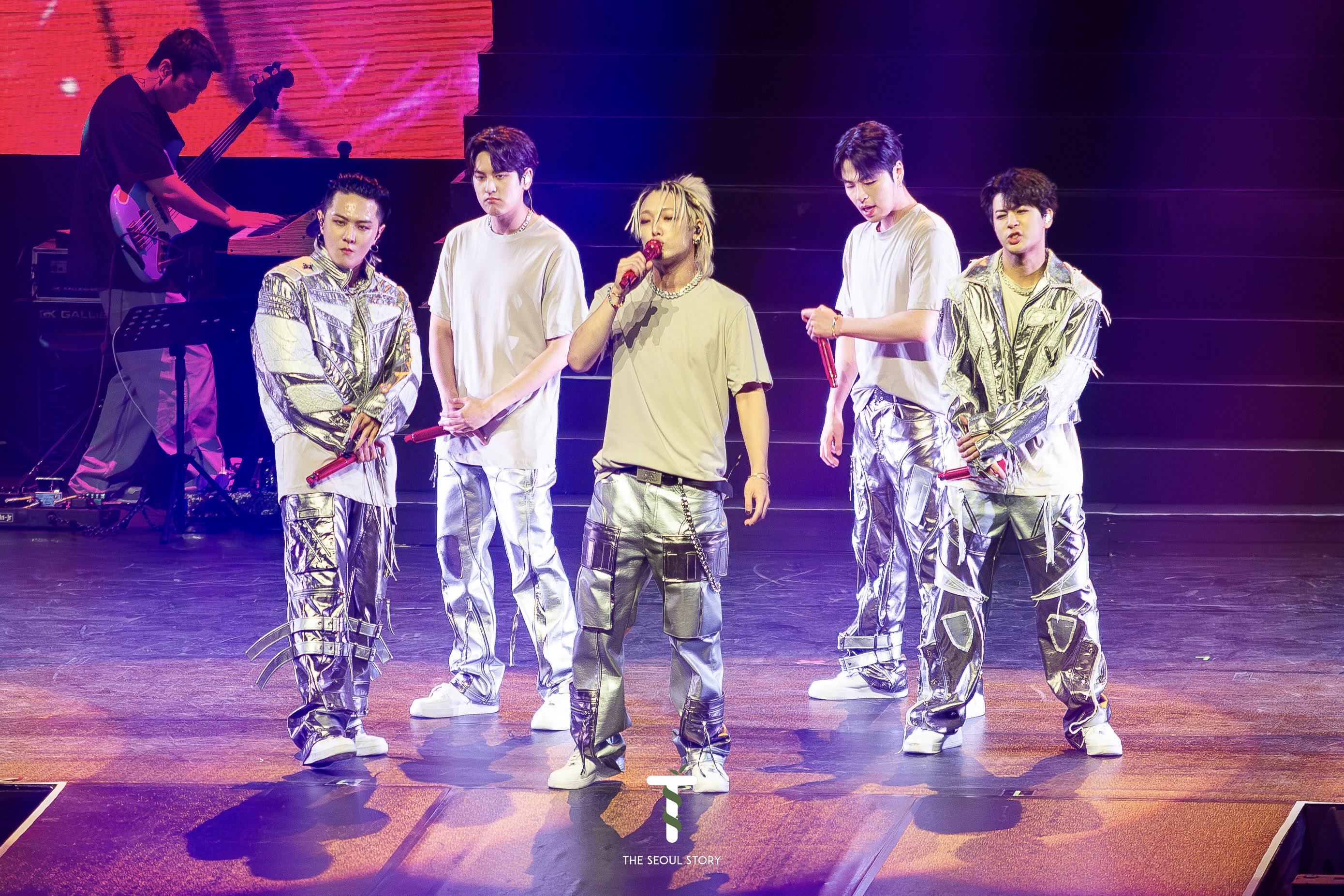 [PHILIPPINES] iKON Hosts a Fun Rave Party for iKONICs at ‘TAKE OFF’ in ...